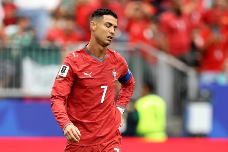 Anti record From Ronaldo The Game With The Least Ball Touches For The