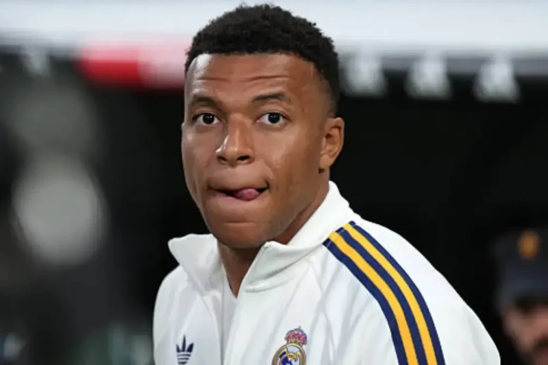 Offensive chants against Mbappe from PSG fans: Mother's curse in front ...