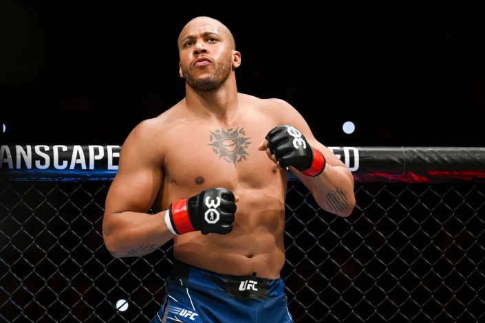 Ciryl Gane vowed to defeat Alex Pereira by knockout | Latest sports ...