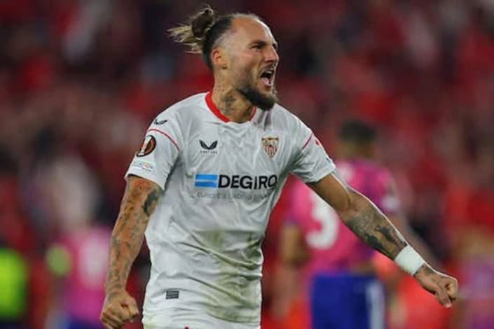 "Al-Ittihad" Sends Offer to Nemanja Gudelj | Latest sports news in one ...