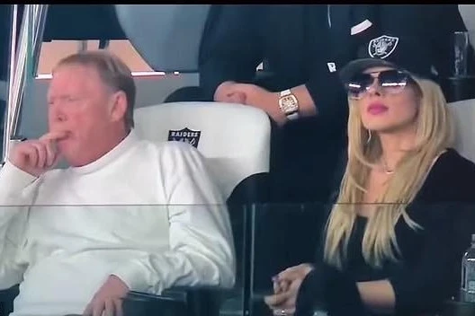 Mark Davis's 26-year-old girlfriend: A billionaire's love story focused ...