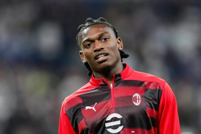 Rafael Leao leaves the Portuguese national team due to injury and poor ...