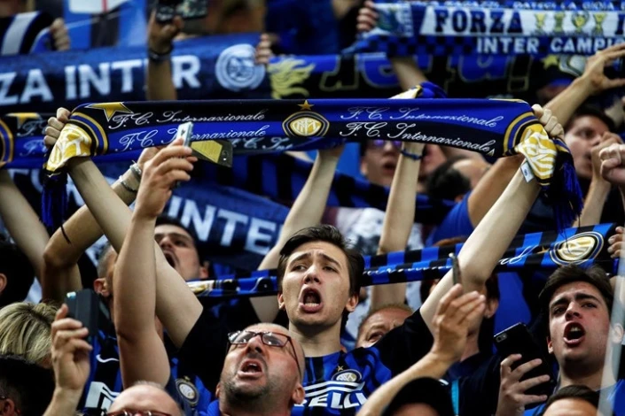 "Inter" fans banned from 3 Serie A away games over firecracker scandal ...