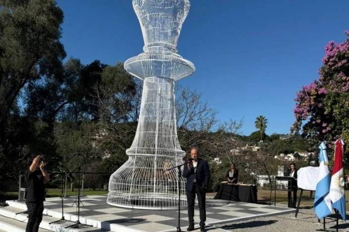 World's largest chess piece created in Argentina | SportNews.media ...