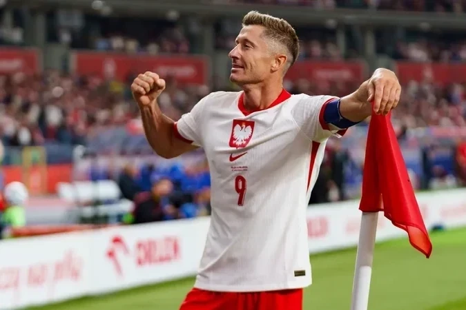 Robert Lewandowski's 40 Million Subsidy Scandal: Fraudulent Partner and ...