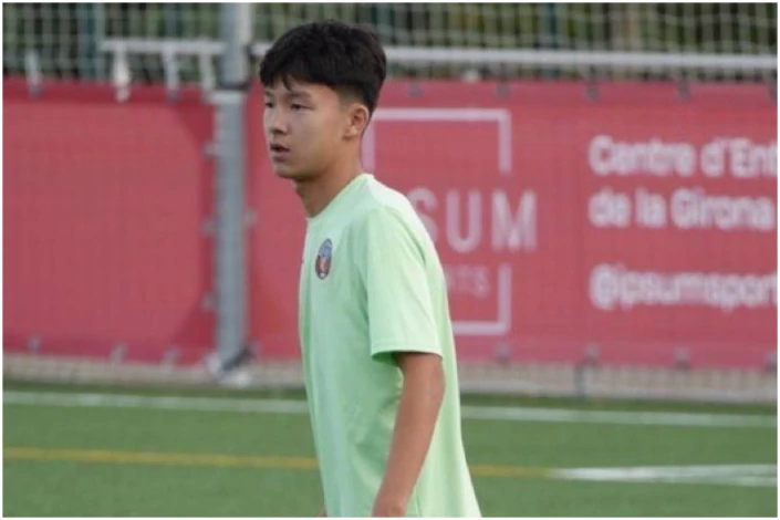 Karim Mendikanov becomes the first Kazakh footballer in Barcelona's ...